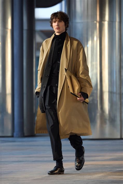 Trenchcoat Aus Gabardine In Beige Lemaire Mytheresa