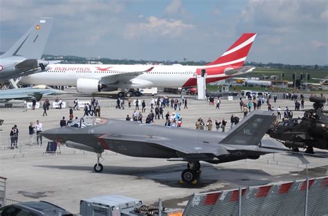 Les Etats Unis En Force Au Salon Du Bourget Aerobuzz Aerobuzz