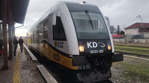 SA135 001 KD Z LEGNICY DO KUDOWY ZDRÓJ ODJAZD Z STACJI ZĄBKOWICE