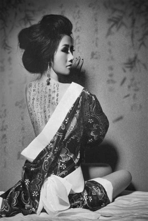 Pin By Viki On Geishas Geisha Japanese Geisha Japan Girl