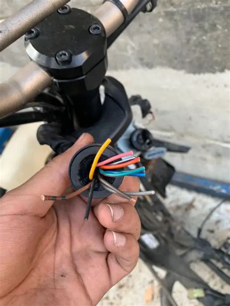 Aide montage des fils compteur naked Electricité Forum Scooter System