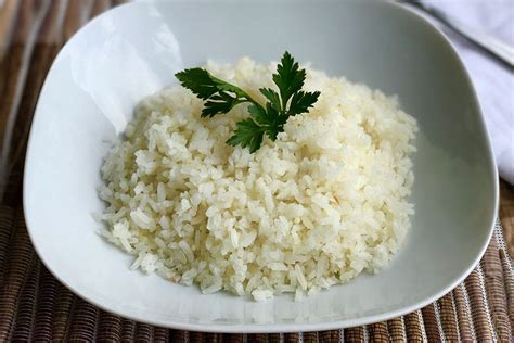 Es cierto que el arroz blanco con atún engorda Descubre la verdad