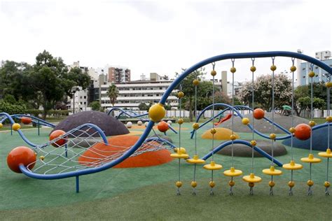 Juegos De Vanguardia En Parques Y Plazas Noticias Buenos Aires