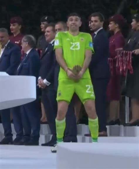 Qatar 2022 El obsceno gesto del Dibu Martínez tras el título de Argentina