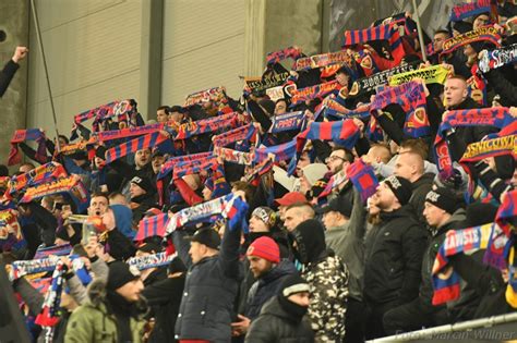 Piast Gliwice Górnik zdjęcia z trybun i boiska