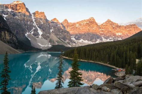 How To See Moraine Lake At Sunrise In 2024 Travel Banff Canada