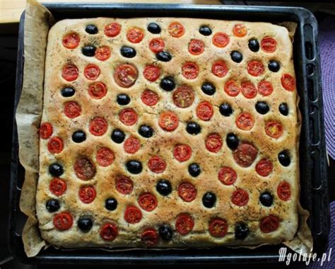 Przepis Na Focaccia Z Oliwkami I Pomidorami Koktajlowymi Marta Gotuje