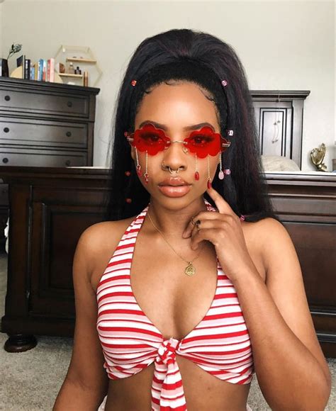 Pin By Ty On Your Pinterest Likes Sunglasses Women Women Fashion