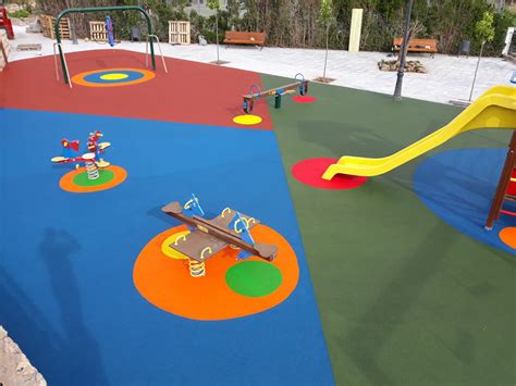 Suelo De Caucho Continuo En Varios Espesores Jardinday