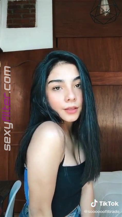 Amazing Sofi Tirado Shows Cleavage In Hot Black Crop Top Sexyfilter