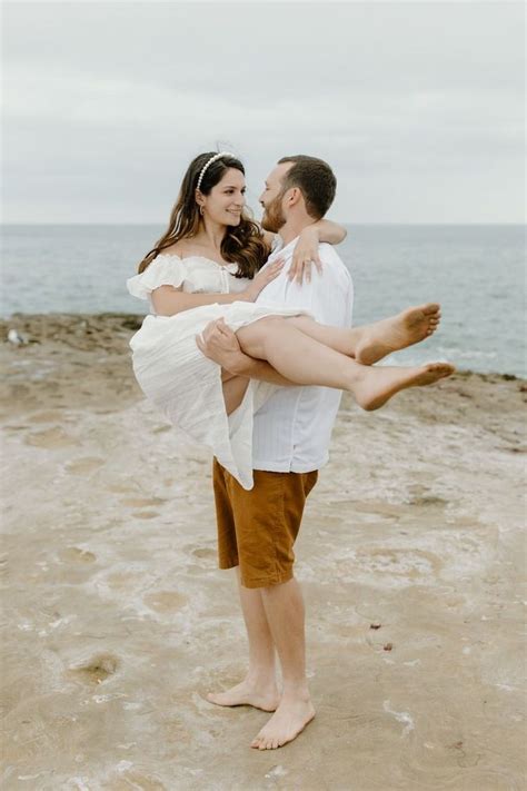 Sunset Cliffs Engagement Session San Diego Engagement Cute Couples Kissing Engagement Session