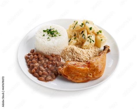 Prato executivo coxa e sobrecoxa de frango assado arroz feijão e