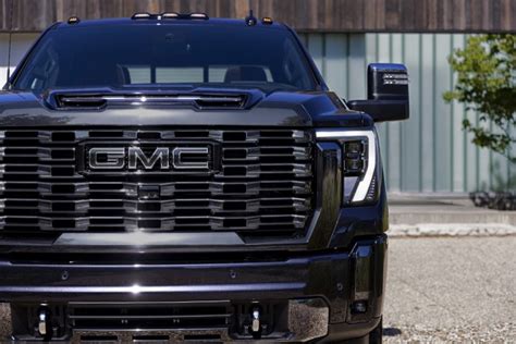 Here Are The 2024 GMC Sierra HD Towing Capacities