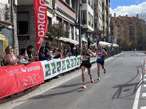 Hamza Omari y Beatriz Martínez ganan el Medio Maratón de Sabiñánigo