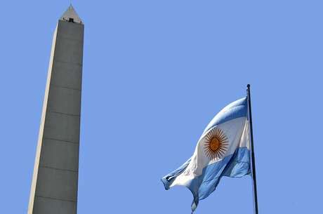 Capital argentina é repleta de monumentos imponentes