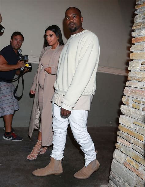 Photo Kim Kardashian Enceinte Et Son Mari Kanye West Quittent Le