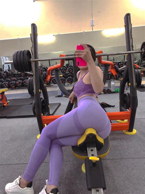 99 Ảnh Gái Tập Gym Mặc Quần Thun Bó Sát Sexy Gợi Cảm