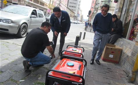 Ecuador elimina impuestos a importación de generadores eléctricos para