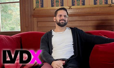 Vidéo 251 La Première de Lorenzo Viota La Voix du X