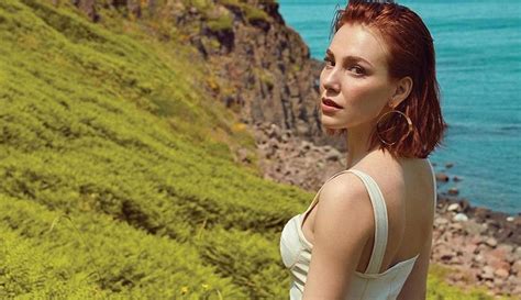 Elçin Sangu Kimdir Kivi Tadında