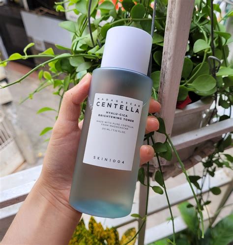Review nước cân bằng Skin1004 Chứa đến 74 rau má dành cho làn da