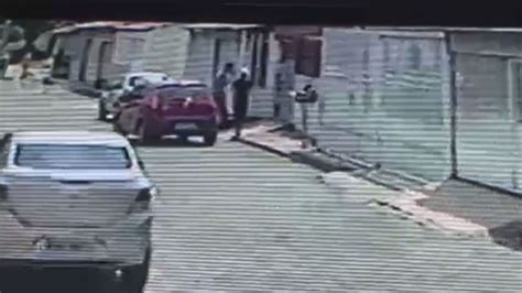Vídeo Bandidos invadem casa de família e matam casal no DF Distrito