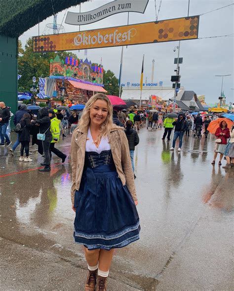 tz Wiesn Madl 2023 Kandidatin Jessica 27 aus München