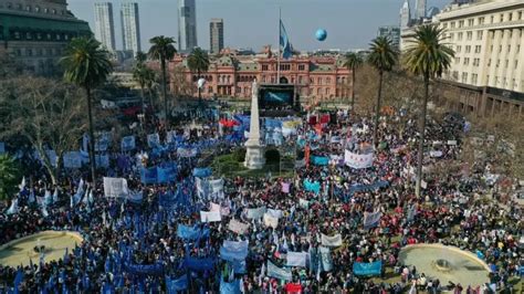 El gobierno avanza con el acto en Plaza de Mayo y espera más de 100
