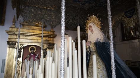 La imágenes de la Virgen de las Aguas del Museo en su paso de palio