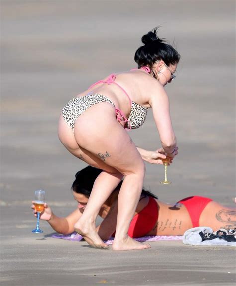 Fatty Simone Reed Nip Slip In Benidorm Scandal Planet