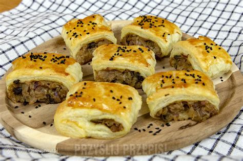 Paszteciki z kapustą i grzybami przepis PrzyslijPrzepis pl