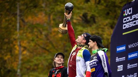 VTT Descente Loïc Bruni remporte le classement général de la Coupe du