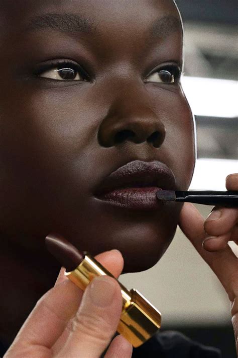 Tendencias De Maquillaje Nouvelle Vague Para La Primavera Verano 2023