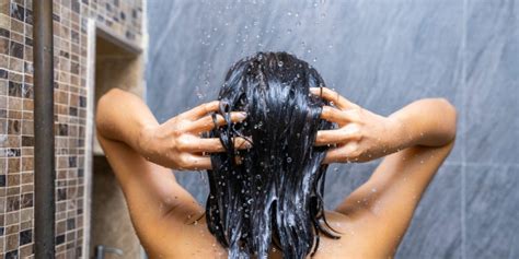 Blog 10 dicas infalíveis de como tirar frizz do cabelo