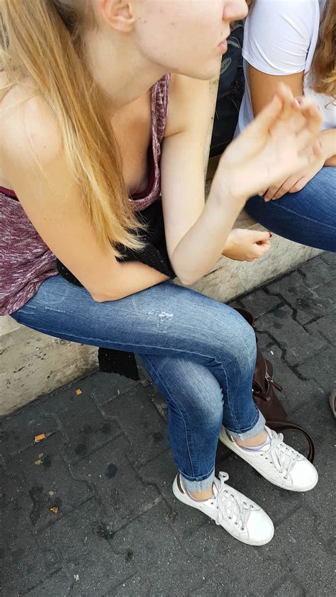 Flashing Small Tits Downblouse Sex Pictures Pass