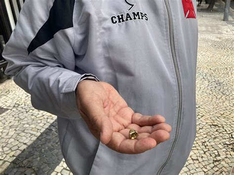 Perseguição e tiros em Ipanema motorista em fuga atropela policial e é