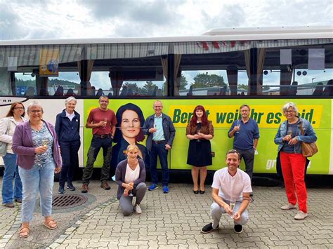 Annalena Baerbock Und Agnieszka Brugger Auf Der Linie Im Wahlkreis