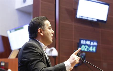 Senador Damián Zepeda Vidales presenta voto particular en materia de