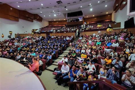 Egresa De La Uas La Primera Generaci N De La Licenciatura En