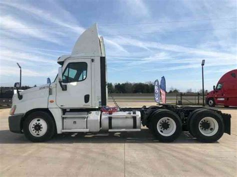 Freightliner Cascadia Daycab Semi Trucks