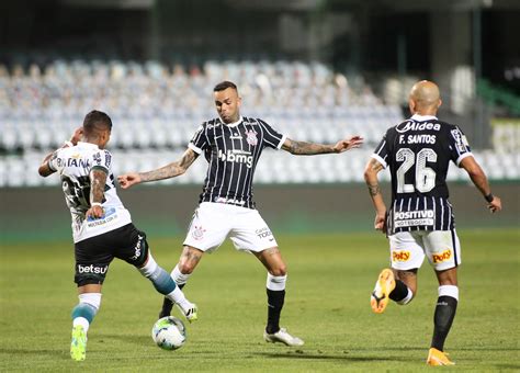 Veja quem foi bem e quem foi mal na vitória do Corinthians sobre o