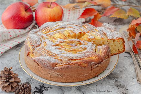 Torta Di Mele Con Yogurt Greco Graficare In Cucina