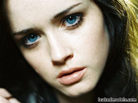 Alexis Bledel Alexisbledelofficial Nude Leaks OnlyFans Photo 1