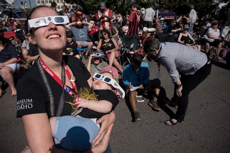 Can You Take Eclipse Photos With Your Phone Yes But