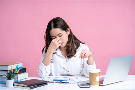Tìm hiểu về tình trạng máu kinh ra ít màu đen và cách phòng tránh