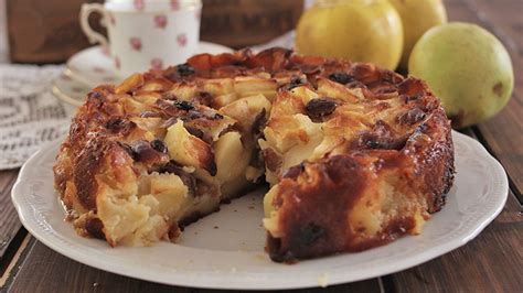 Gâteau aux pommes aux poires et raisins secs