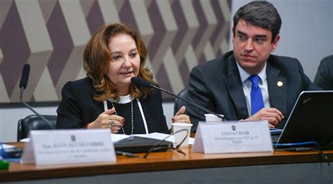 Liana Chaib é a primeira piauiense ministra do TST 60 votos no Senado
