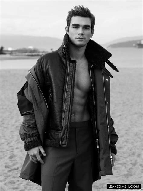 KJ Apa Naked Dick Pics Leaked On Social Media Leaked Men