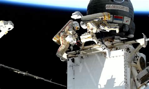 Astronautas Quedan Varados En El Espacio Tras