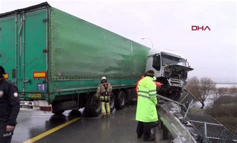 TEM de feci kaza TIR şoförü viyadükten aşağı uçtu Güncel Gündem